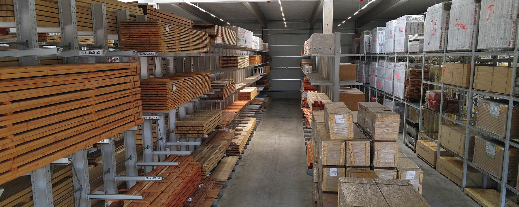 Rayonnage cantilever Matériaux de construction | Systèmes de stockage ...